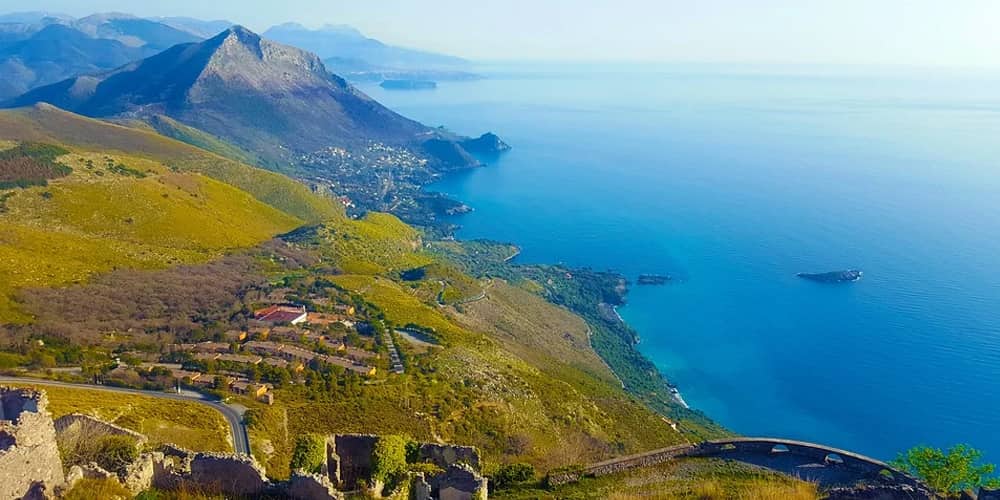 The most beautiful five villages you can visit in Basilicata between ...