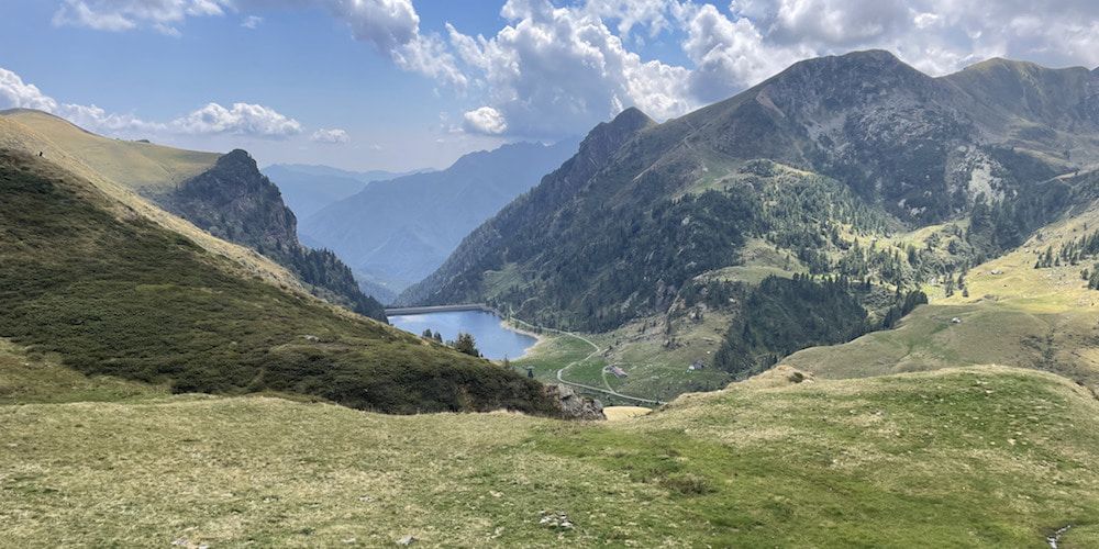 Alla scoperta della Val Brembana: un itinerario tra natura e borghi ...