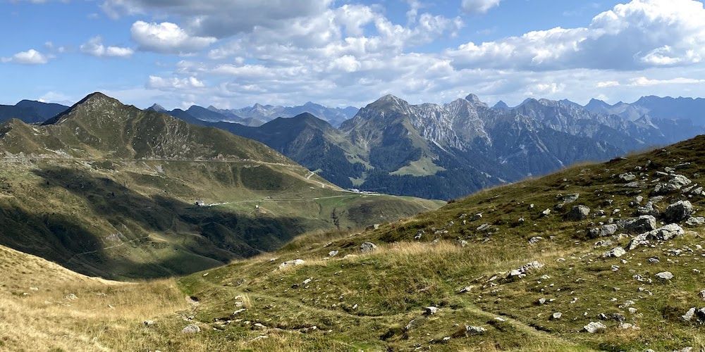 Alla scoperta della Val Brembana: un itinerario tra natura e borghi ...
